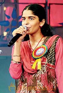 Singer Lipsika Images | Lipstutorial.org