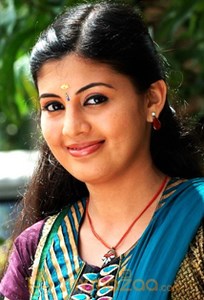 Nimisha Suresh In Radio Jockey